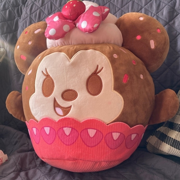 Disney | Toys | 5 Disney Munchlings Wild Strawberry Cupcake Minnie ...